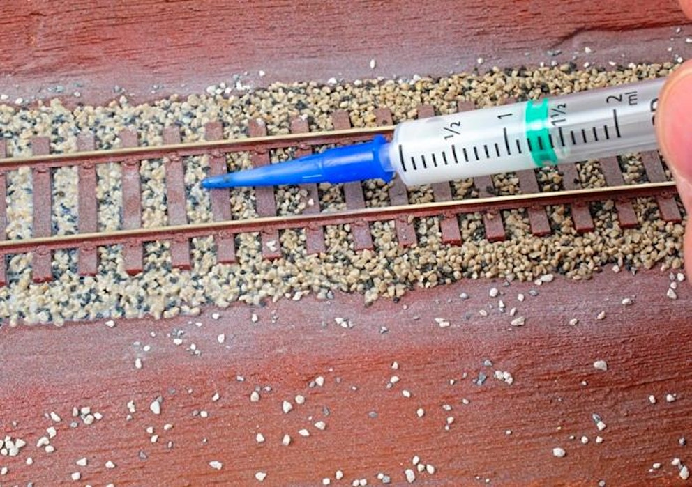 HOW TO BALLAST YOUR TRACK | Model Rail