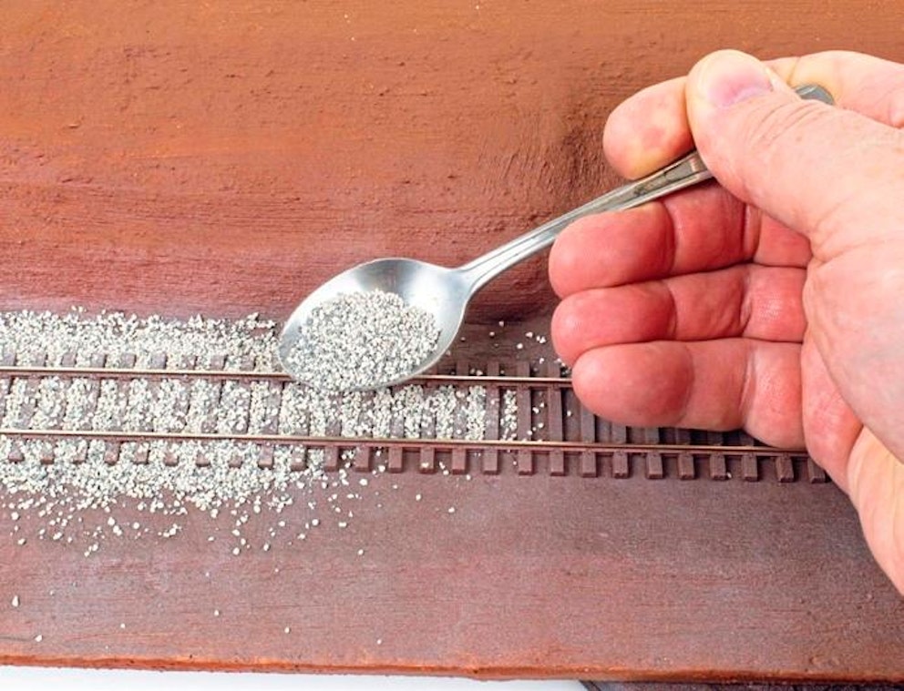 HOW TO BALLAST YOUR TRACK | Model Rail