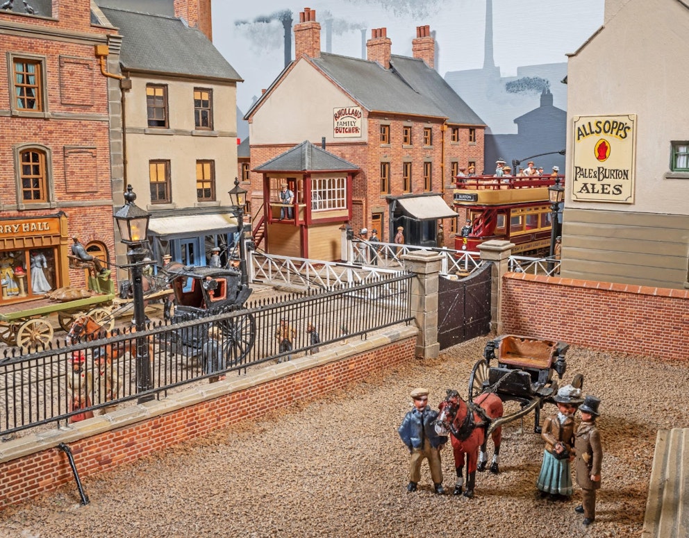 A layout with hex appeal | Model Rail