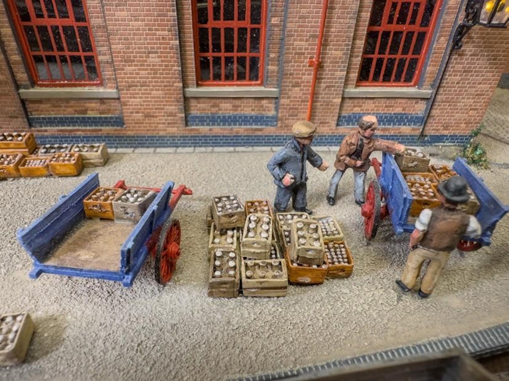 A layout with hex appeal | Model Rail