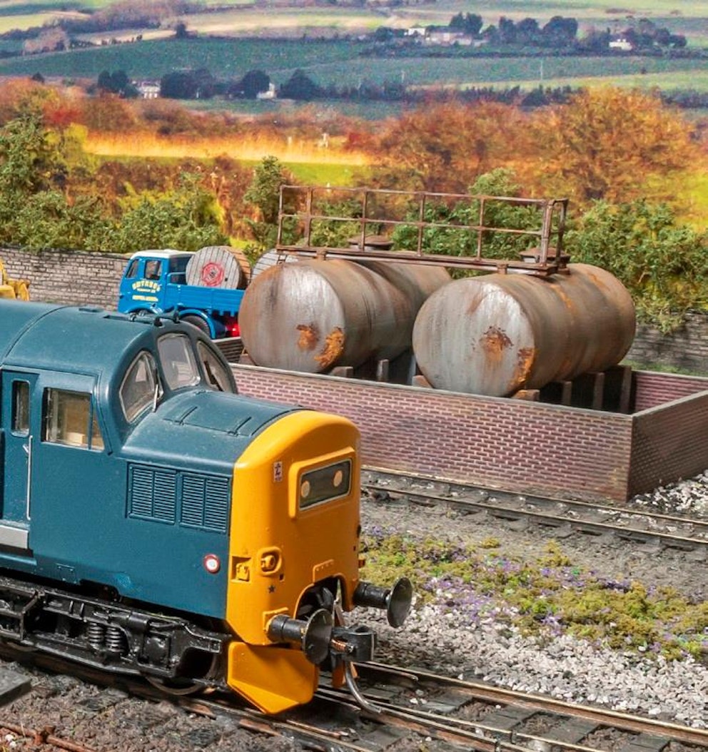 Working on a coal mine | Model Rail