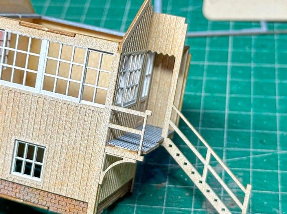 HOW TO CUSTOMISE A SIGNAL BOX KIT | Model Rail