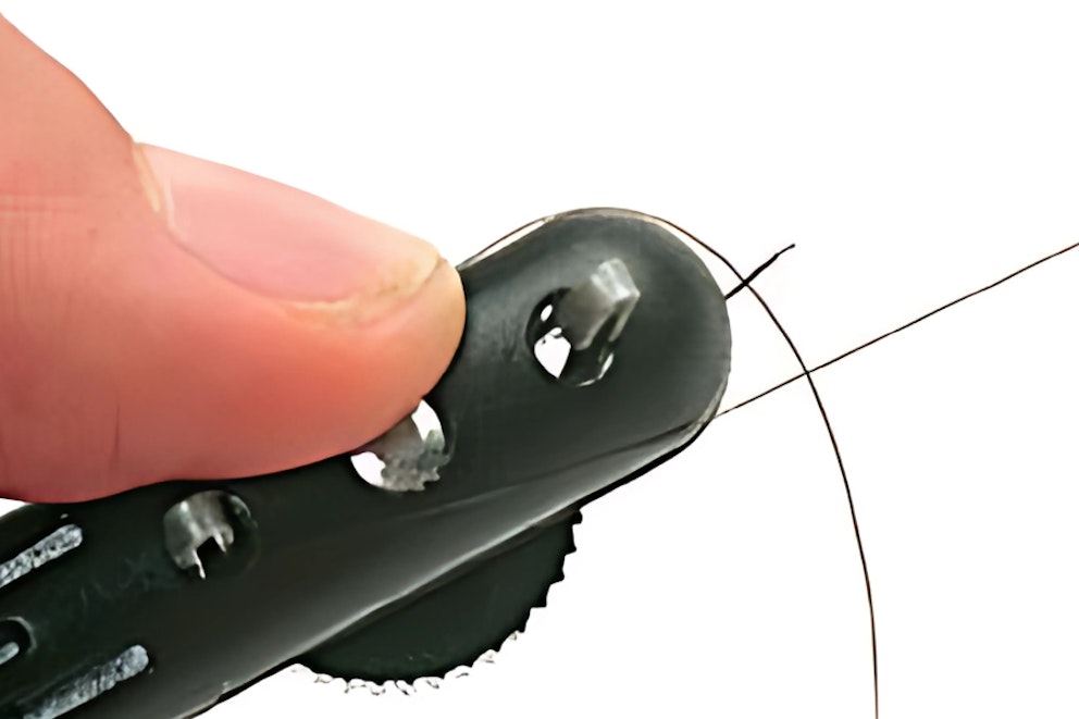 How to tie a spade end hook | Angling Times