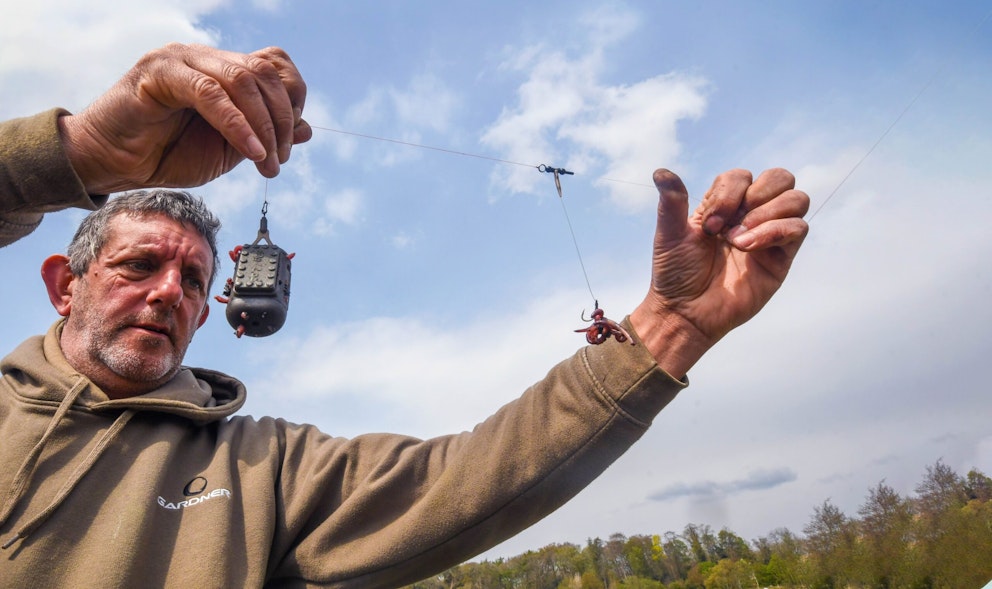 How to tie a helicopter feeder rig | Angling Times