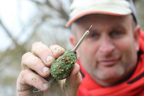 How to use the method feeder to catch bream | Steve Ringer | Angling Times