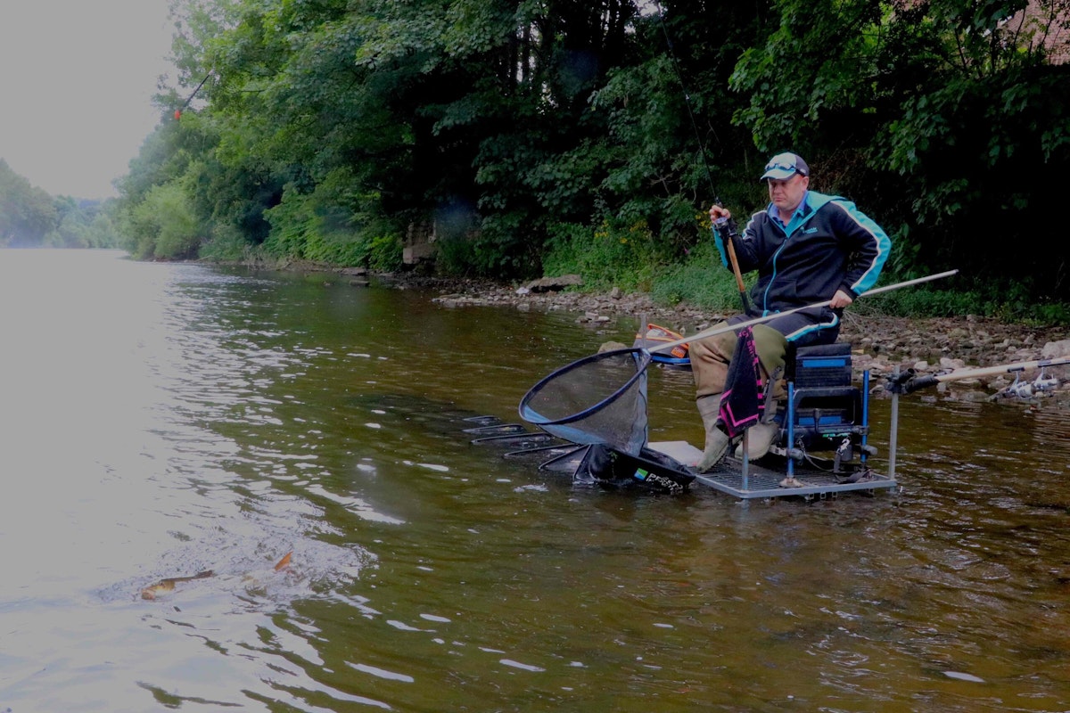 How to fish a float on fast rivers – Chris Holmes | Angling Times