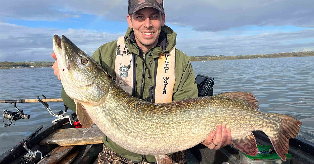 BRACE OF RESERVOIR THIRTY-POUNDERS! | Angling Times