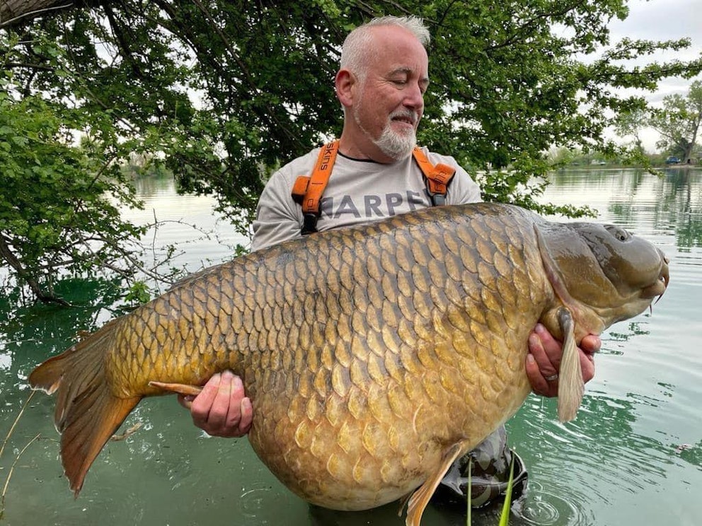 UK anglers enjoy record session at popular Italian carp venue | Angling ...