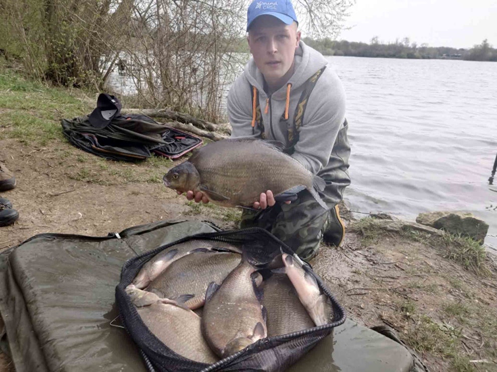 190lb-plus catch of bream sets new record! | Angling Times