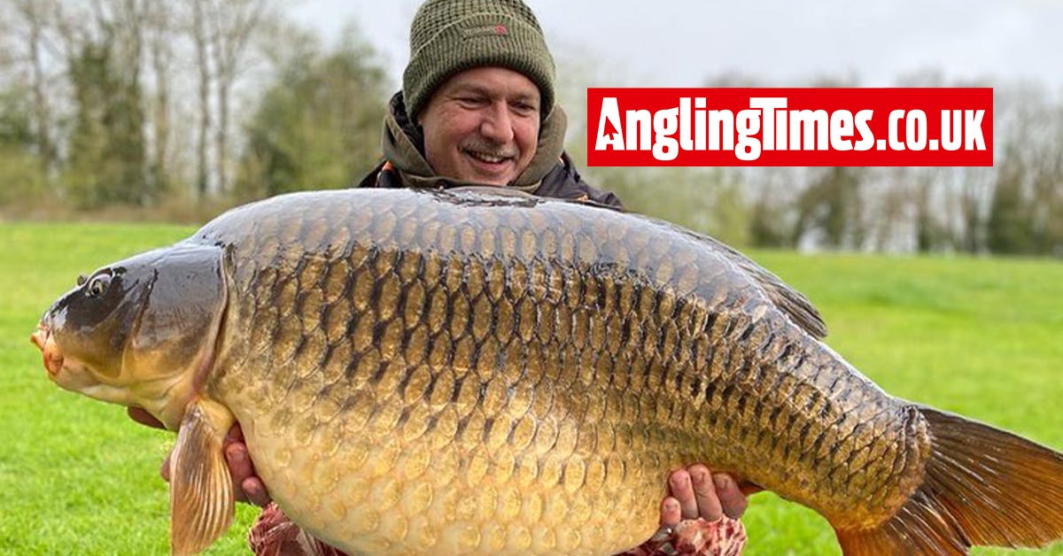 109lb brace of common carp on unforgettable birthday trip! | Angling Times