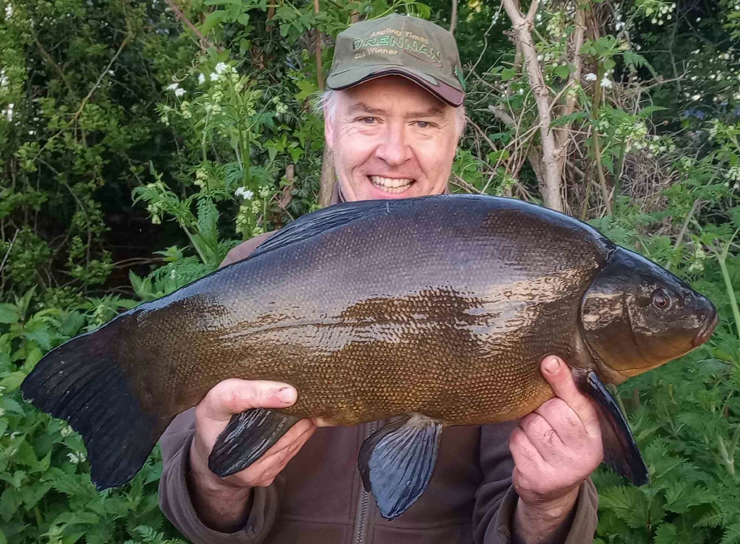 23lb 2oz brace of specimen tench | Angling Times