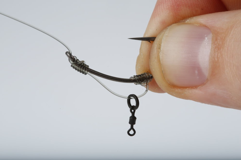 How to tie the IQ D rig | Angling Times