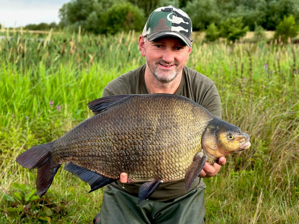 Big bream landed in brutal weather | Angling Times