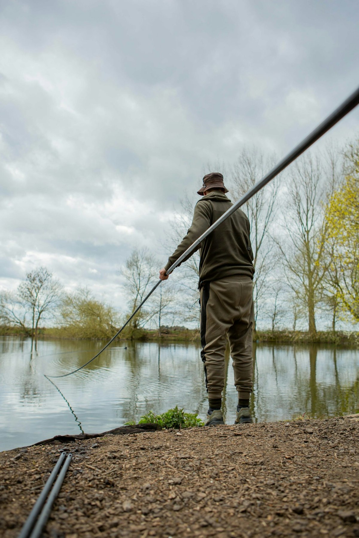 The best baiting pole tips for carp fishing – Oli Davies | Angling Times