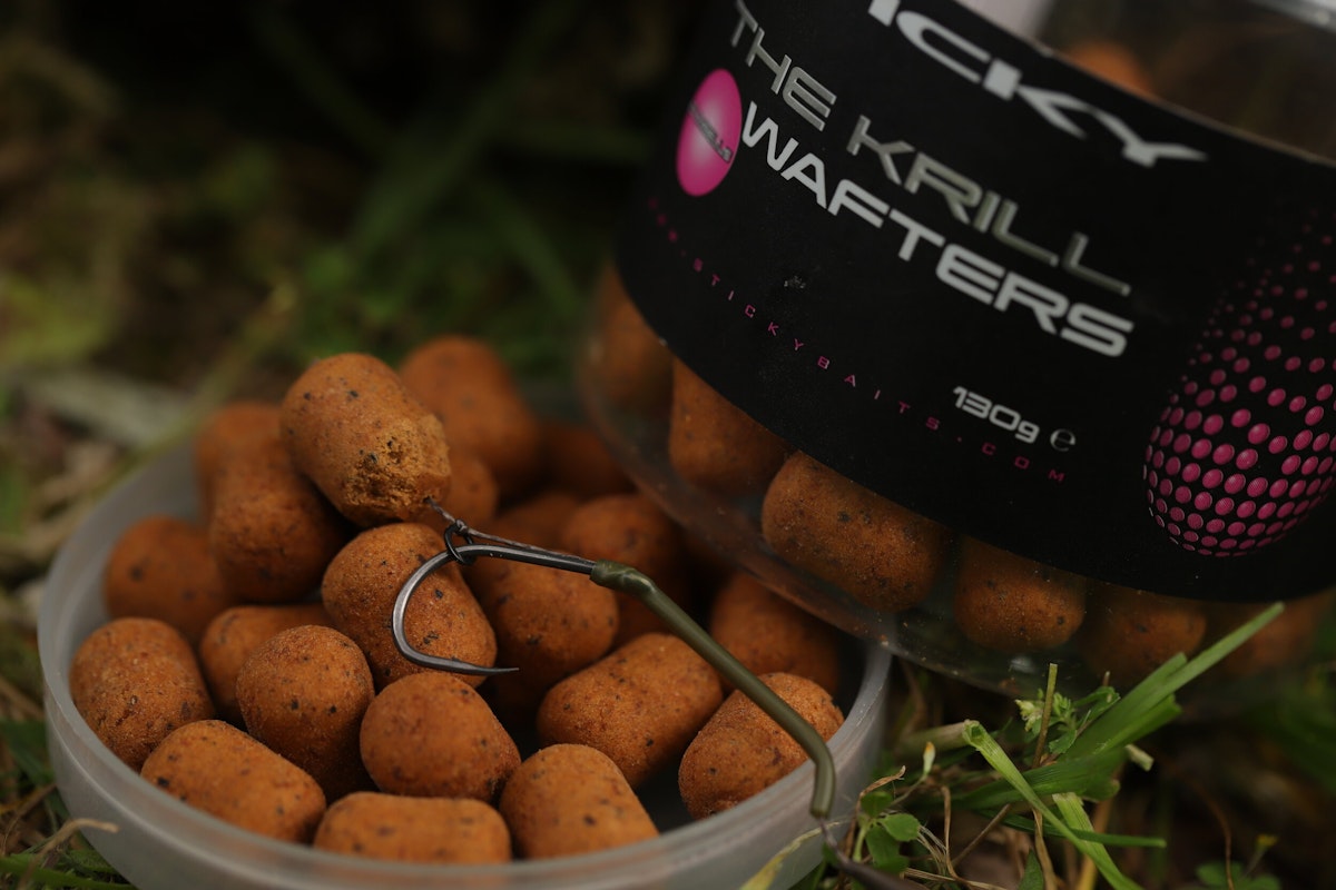 Try this nut and particle bait mix for your summer carp fishing – Scott ...