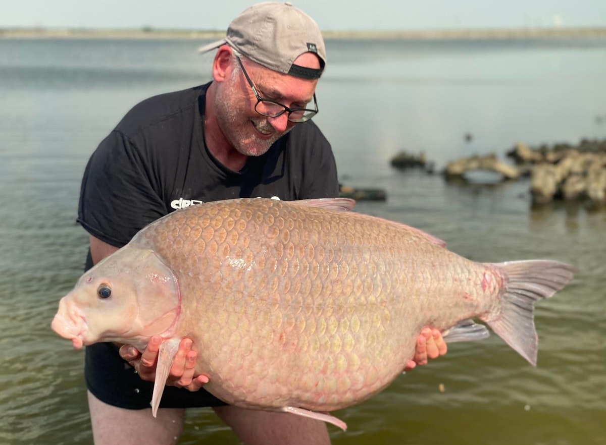 UK angler hits goal of 100 carp over 50lb | Angling Times