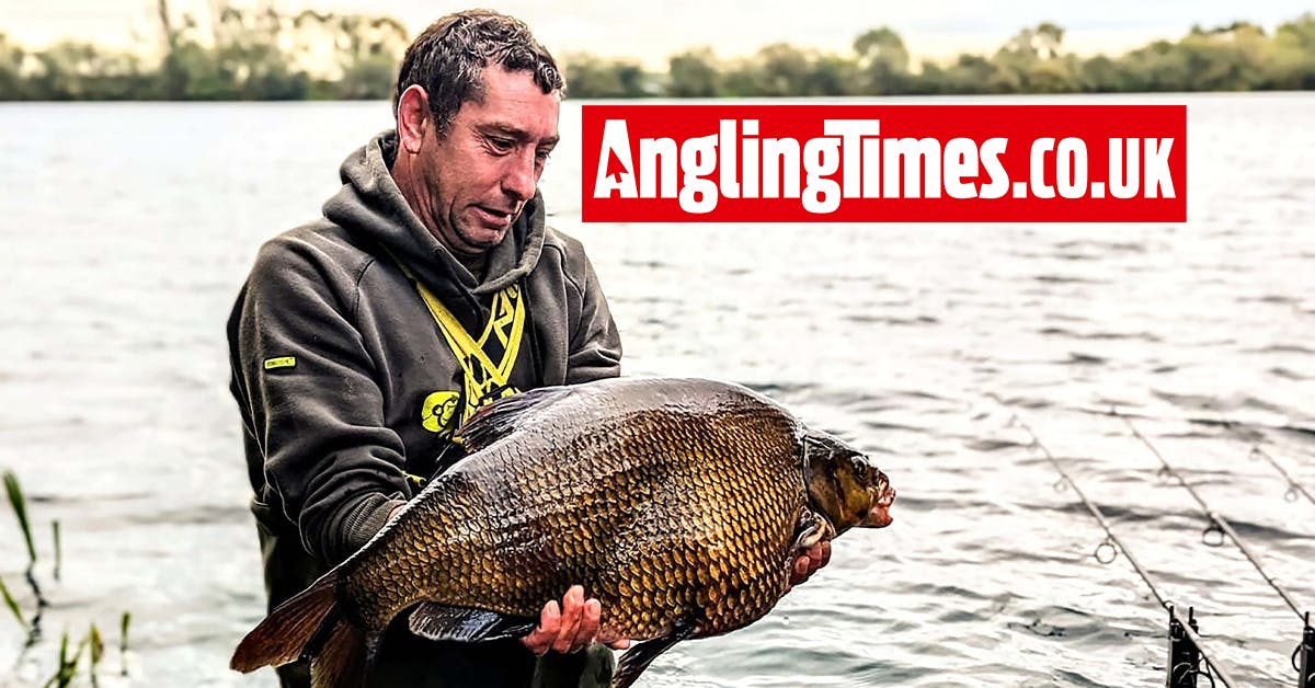 Ronnie rig fools massive bream that breaks venue record | Angling Times