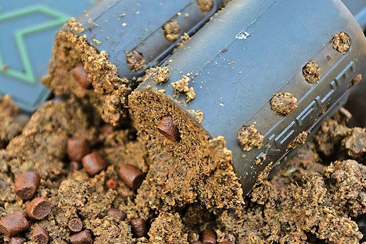 How to fish a feeder on the river