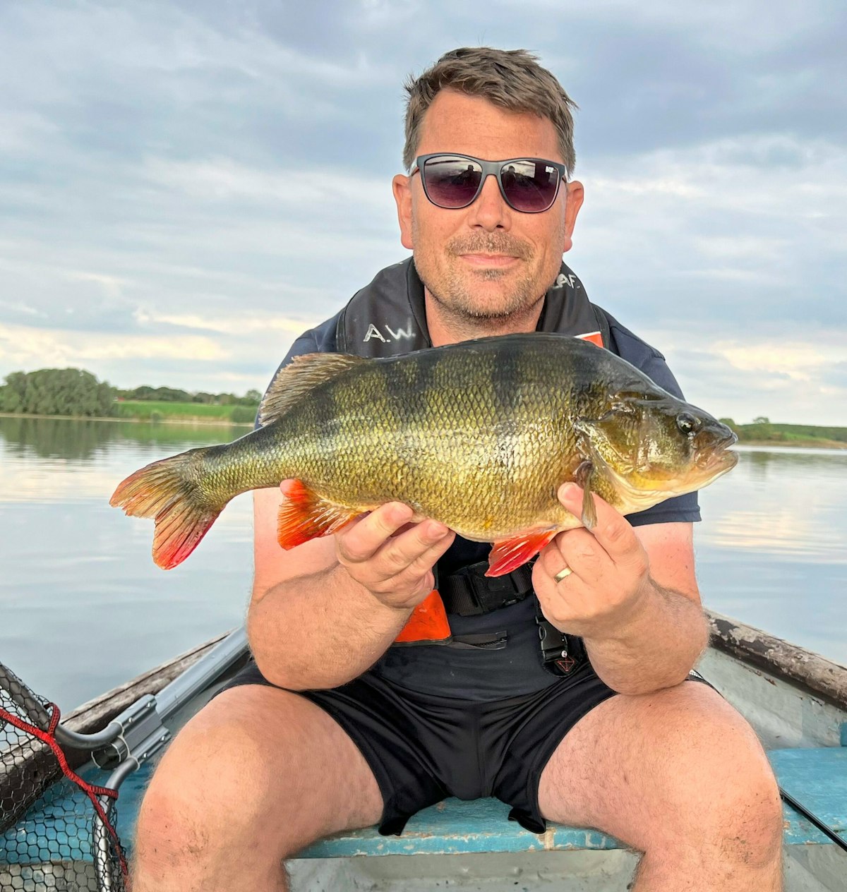 Big Grafham perch falls as light fades | Angling Times