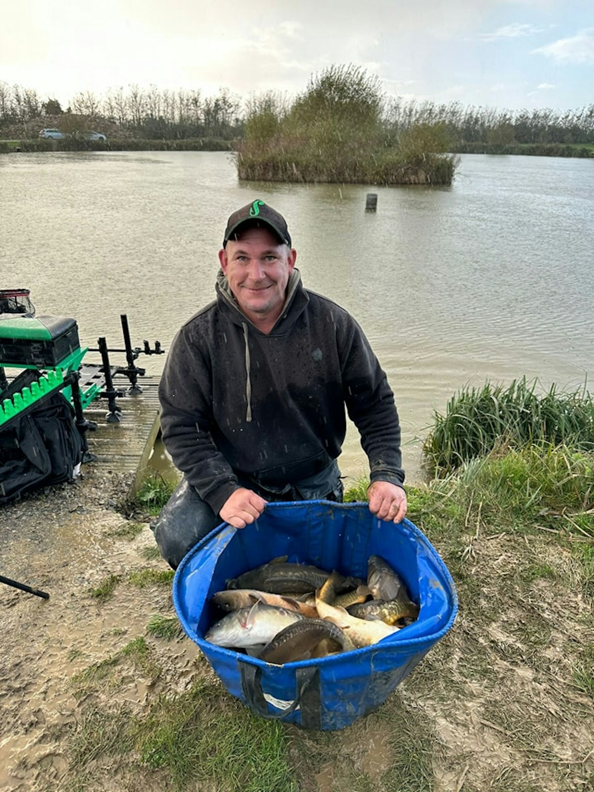 Jaw-dropping 520lb of carp landed despite drop in temperature | Angling ...