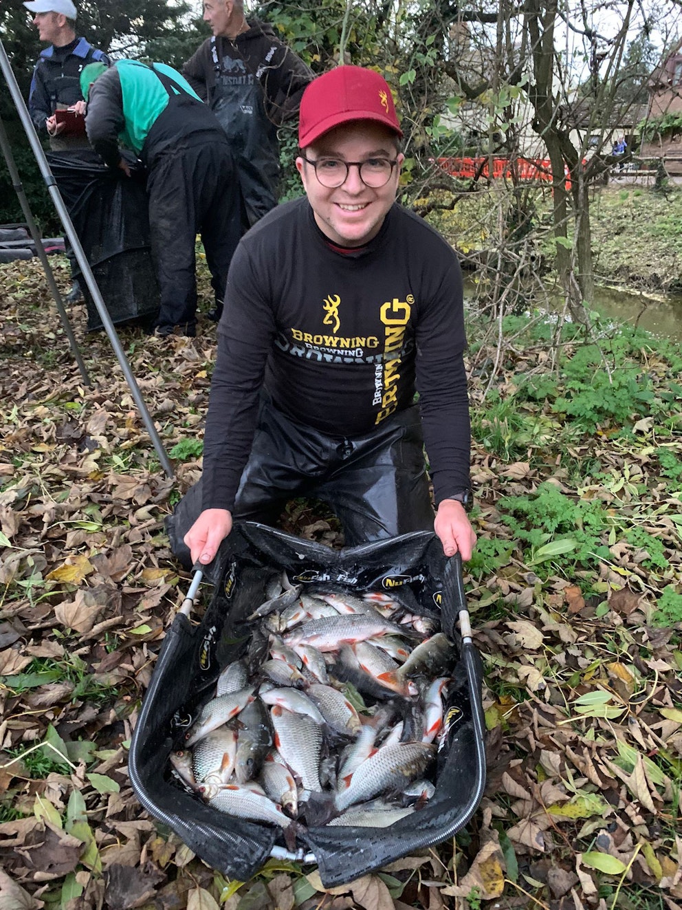 1850lb of redfins between 70 anglers at UK’s best winter roach fishing ...