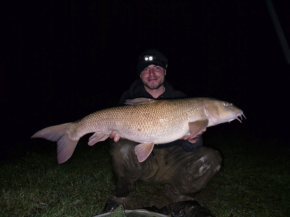 Giant Warwickshire Avon barbel tops six-fish haul | Angling Times