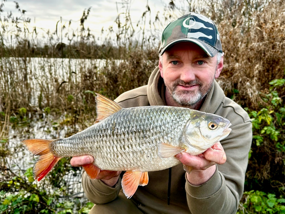Fish Finder locates best spot for huge gravel pit roach | Angling Times