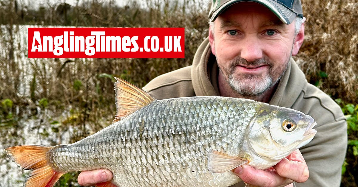 Fish Finder locates best spot for huge gravel pit roach | Angling Times