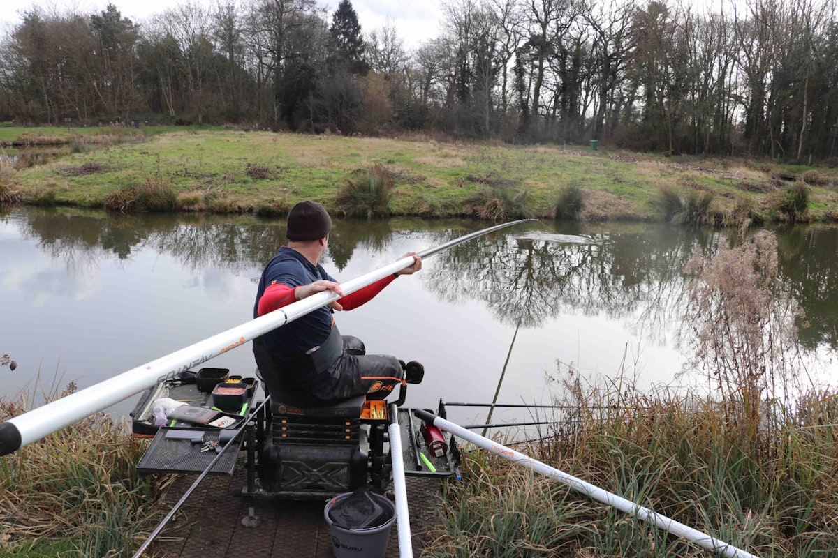 How to fish snake lakes in winter | Steve Ringer | Angling Times