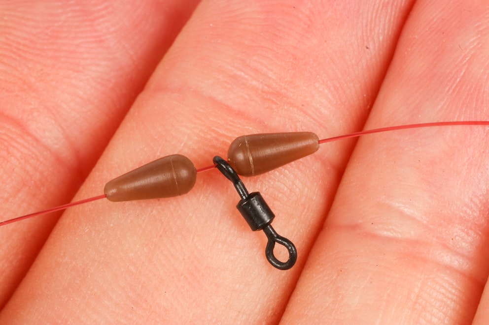 How to tie a sunk float paternoster rig for specimen perch fishing ...