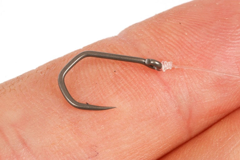 How to tie a sunk float paternoster rig for specimen perch fishing ...