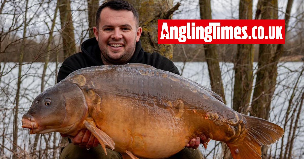 Magnificent Maker hauls monster carp on Linear filming session ...
