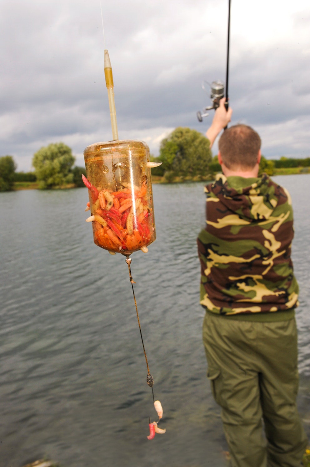 12 Tips To Master Big Carp Fishing With Maggots | Angling Times