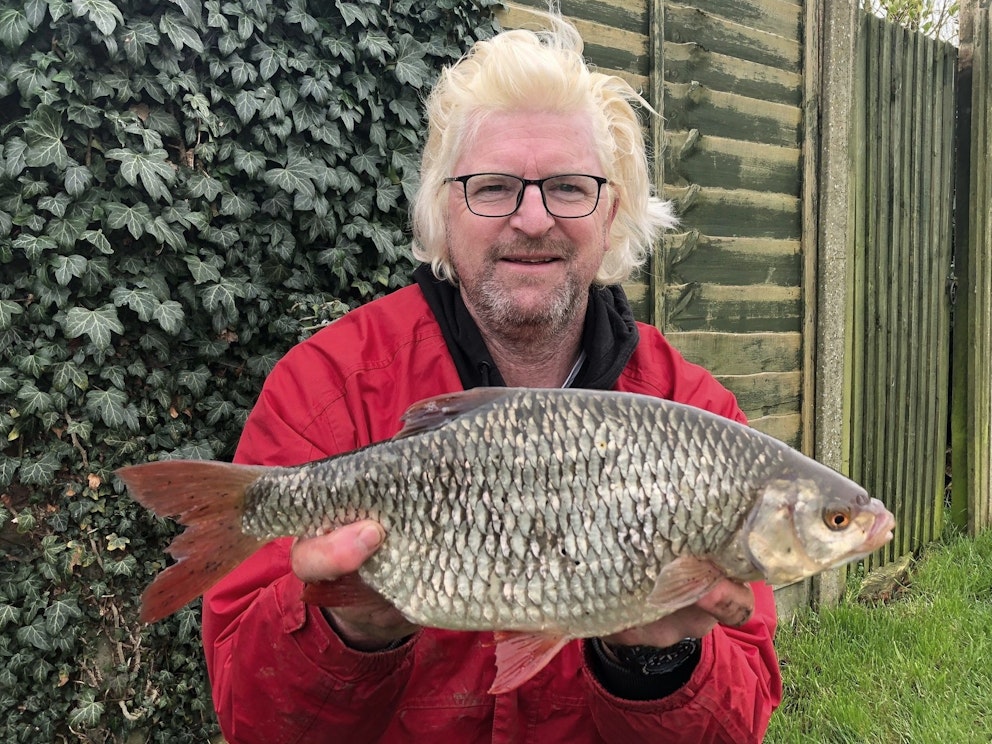 Angler left shaking after catching ‘biggest roach he’s ever seen’ from ...