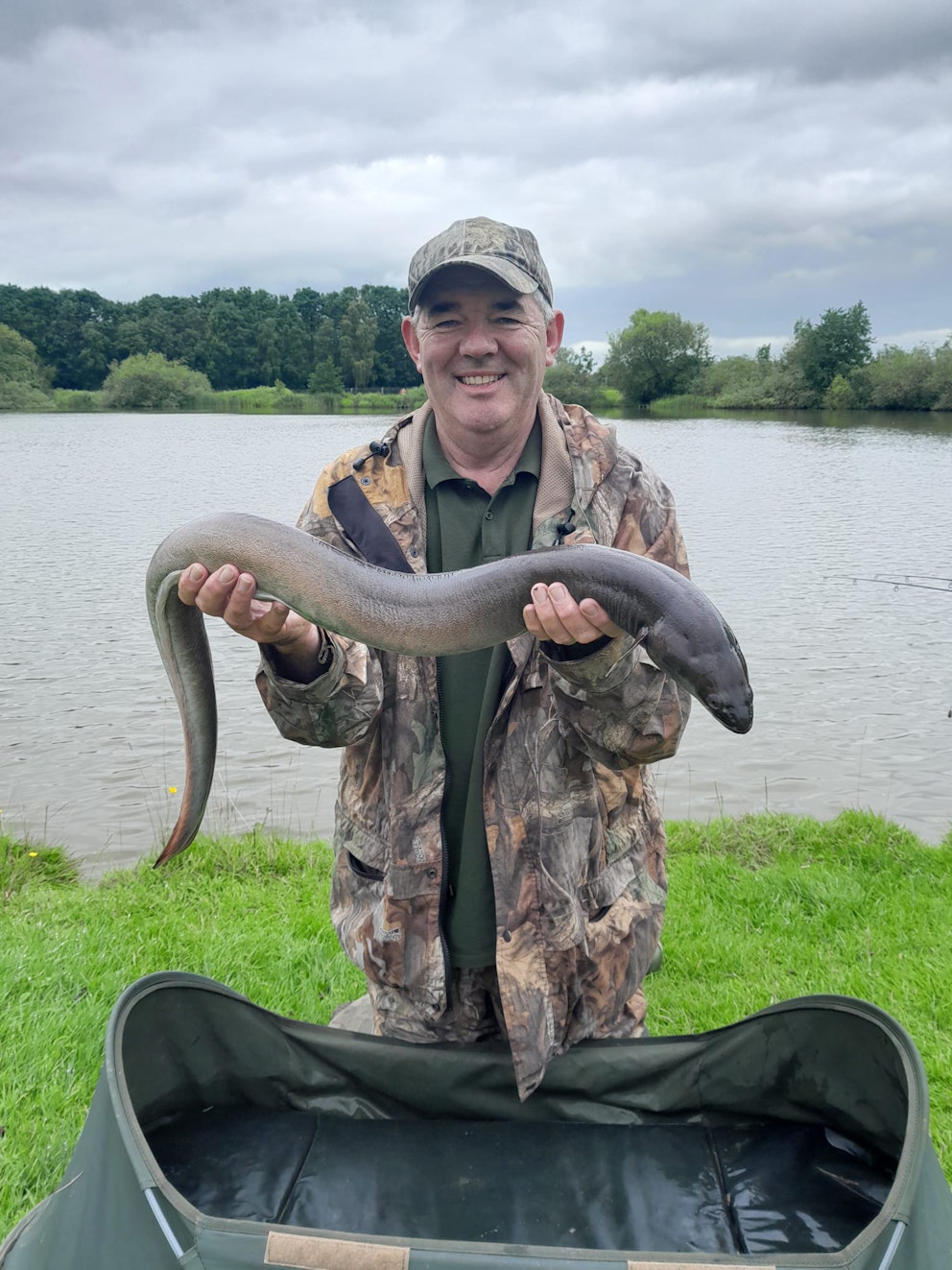 Monster eel gives angler fight of his life | Angling Times
