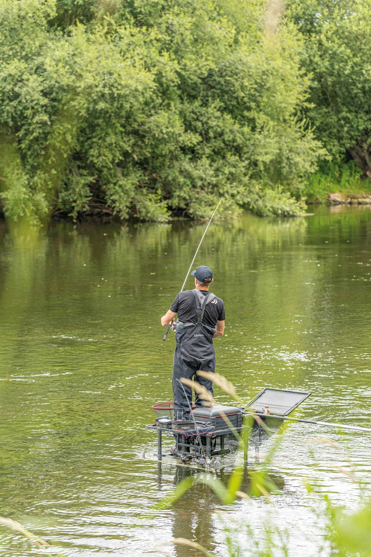 How to fish a waggler for chub | Hadrian Whittle | Angling Times