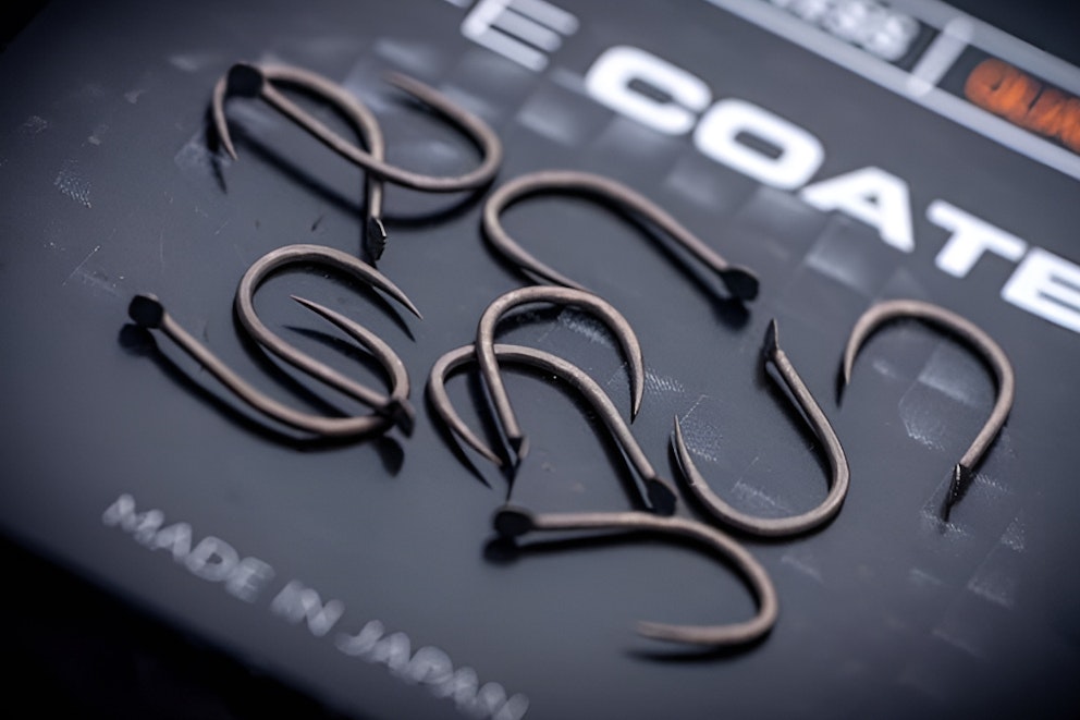How to tie a margin rig for pole fishing | Angling Times