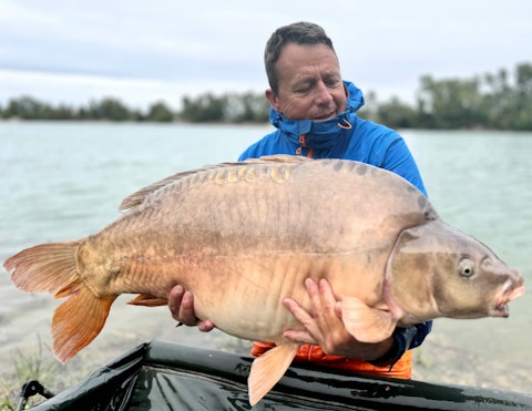 Six 60lb carp caught on a feeder rod and flatbed Method | Angling Times