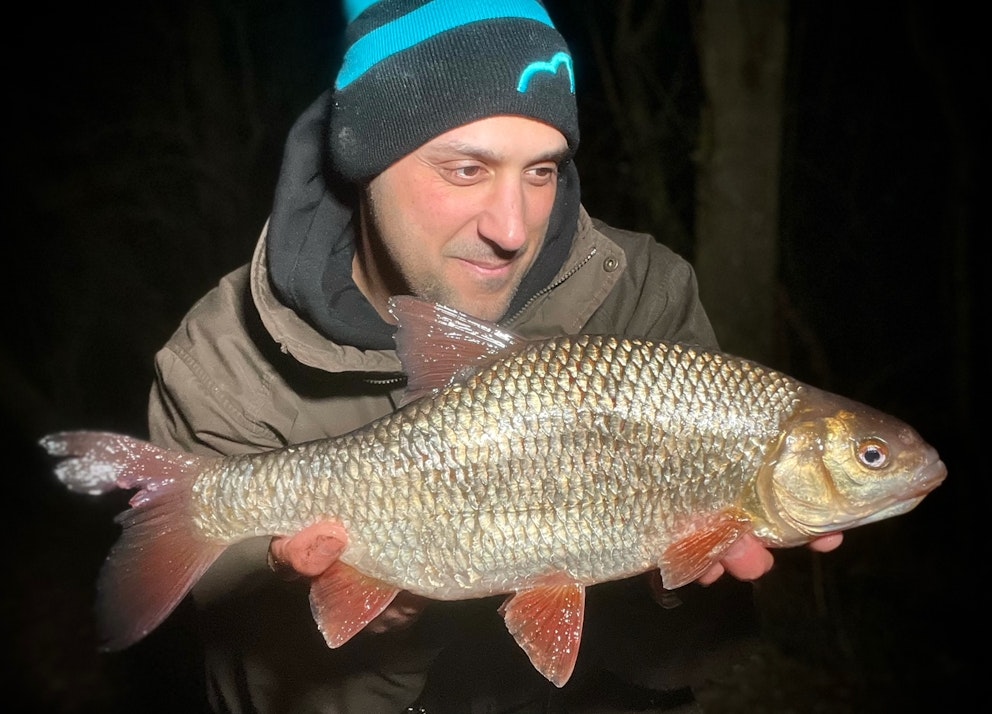 Feeder fishing tips for specimen roach | Dan Bouskila | Angling Times