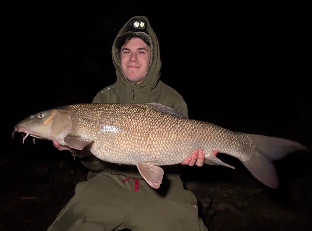 Record-equalling barbel landed from the Dorset Stour | Angling Times