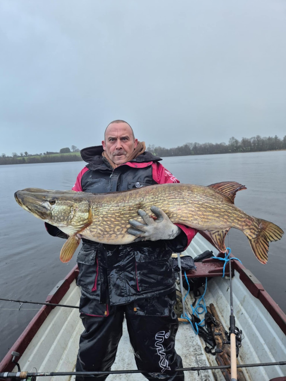 Record shaking pike leaves anglers stunned | Angling Times