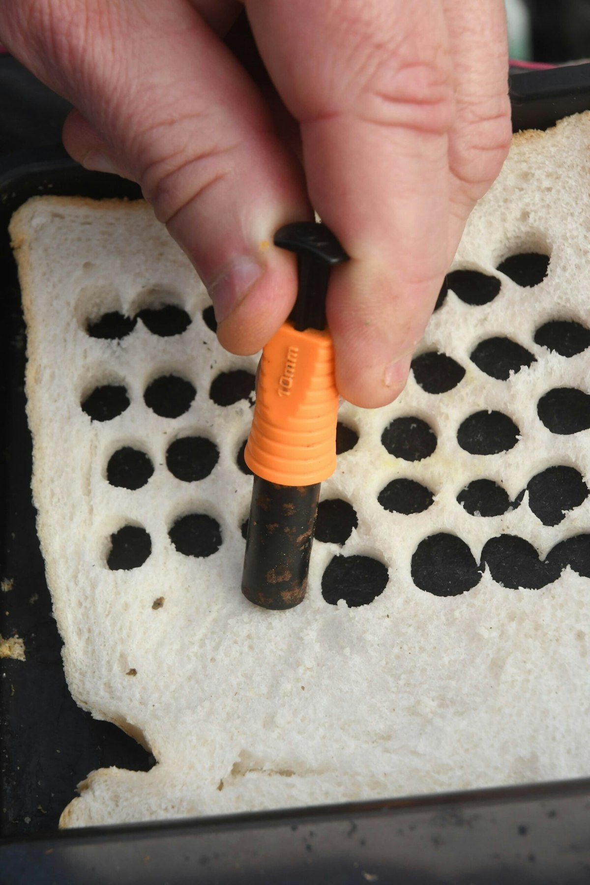 How to fish popped-up bread for winter carp | Angling Times