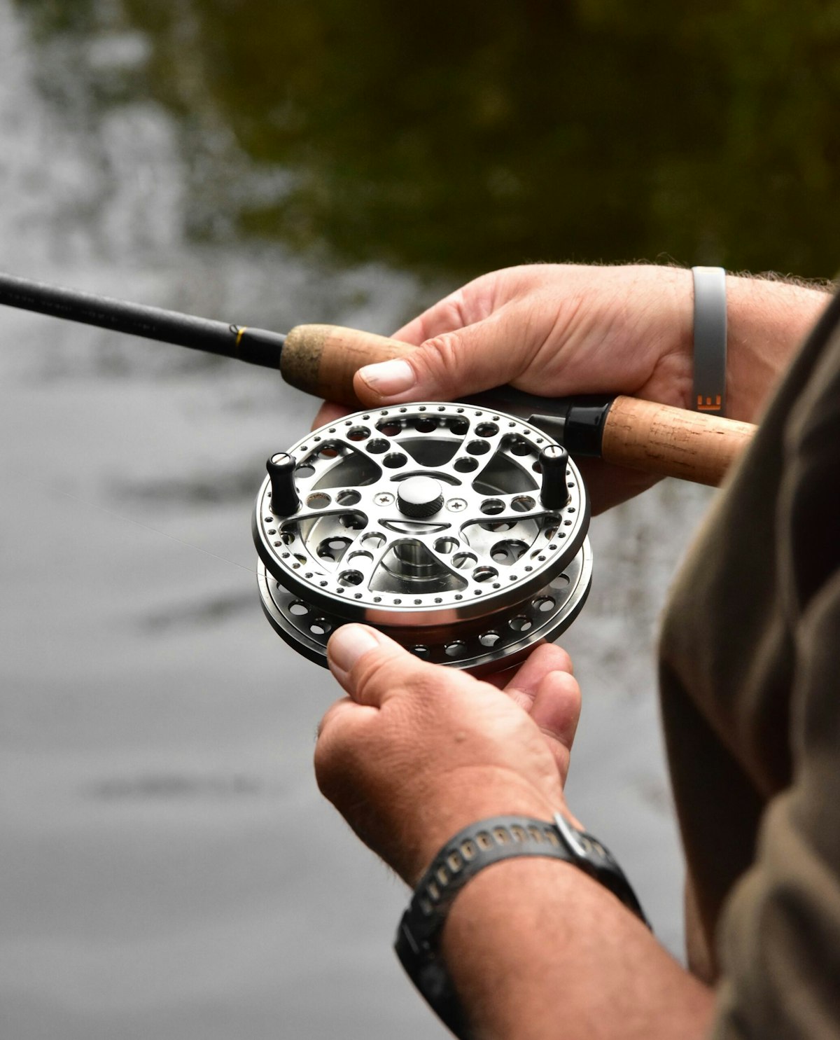 How to use a centrepin reel for float fishing | Angling Times