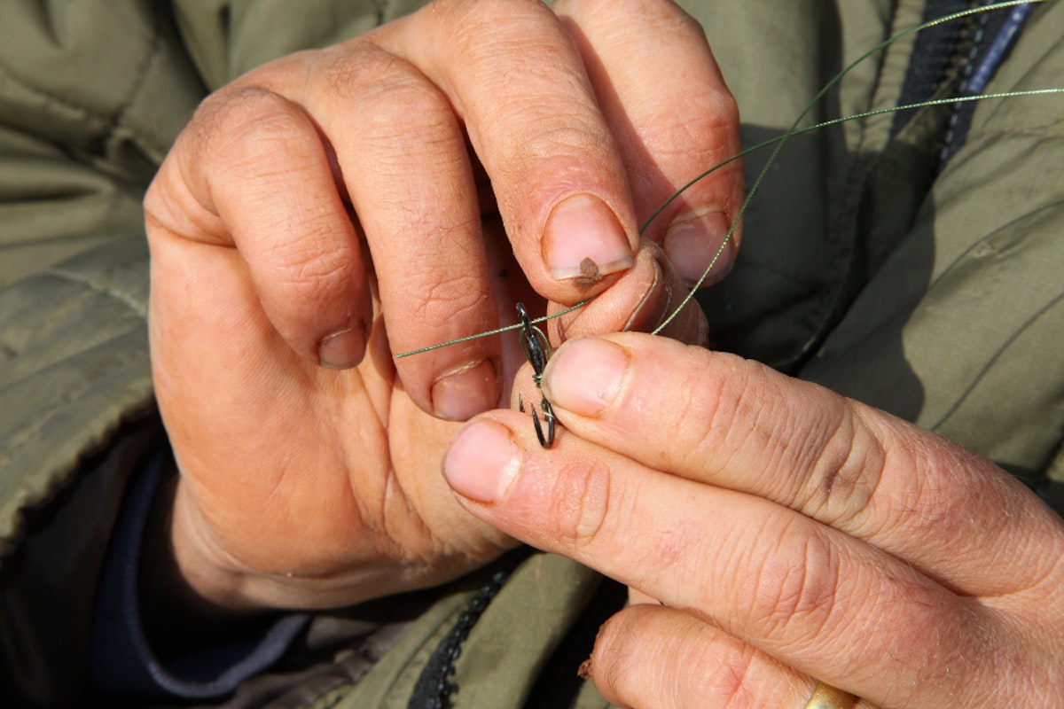 How to Tie a Wire Trace for predator fishing