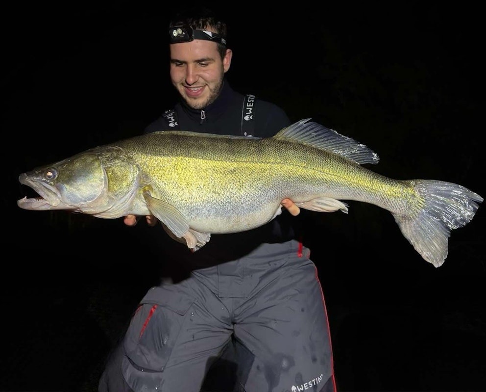 Angler lands zander of a lifetime from local river | Angling Times
