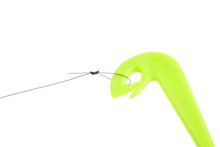 How to use a loop tyer: Tie perfect loops every time