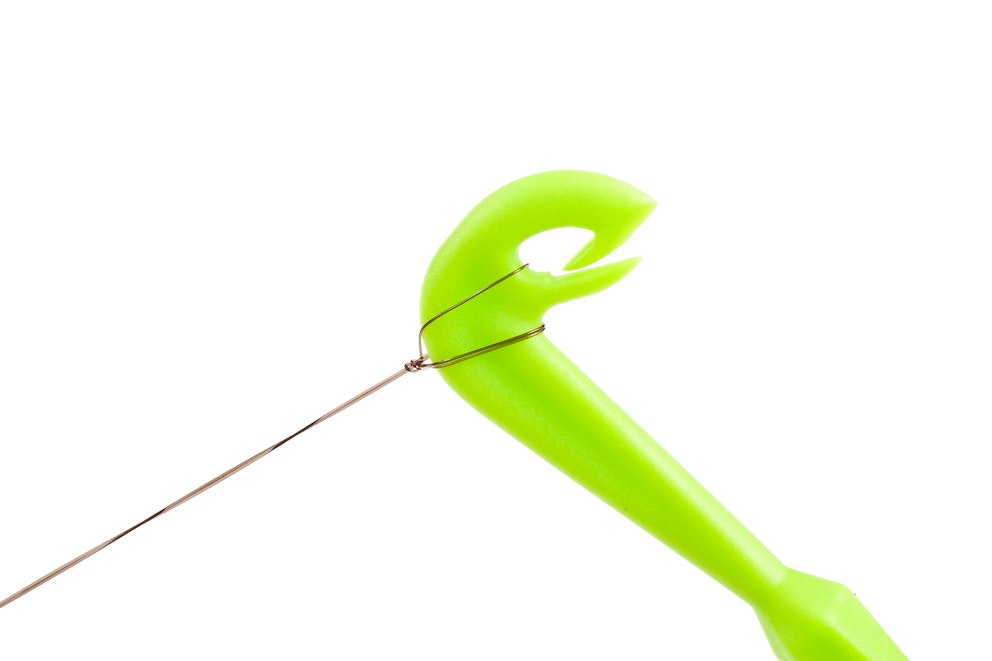 How to use a loop tyer: Tie perfect loops every time