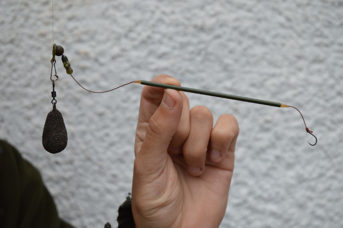 How to tie the twig rig for eel fishing