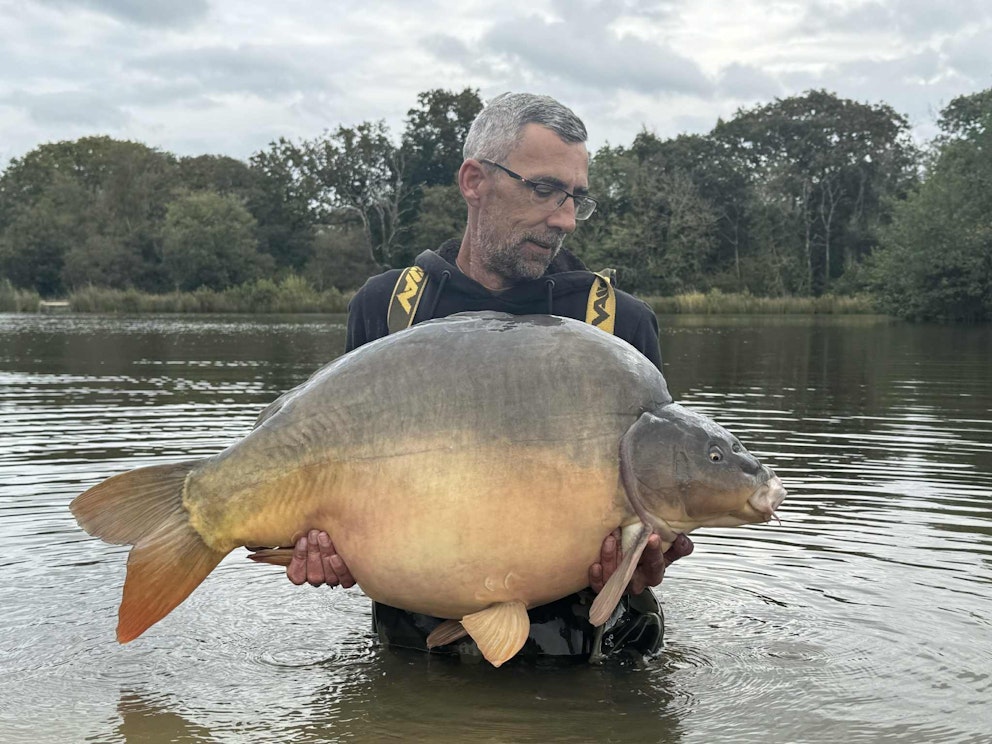 Record-breaking carp makes history in Devon | Angling Times