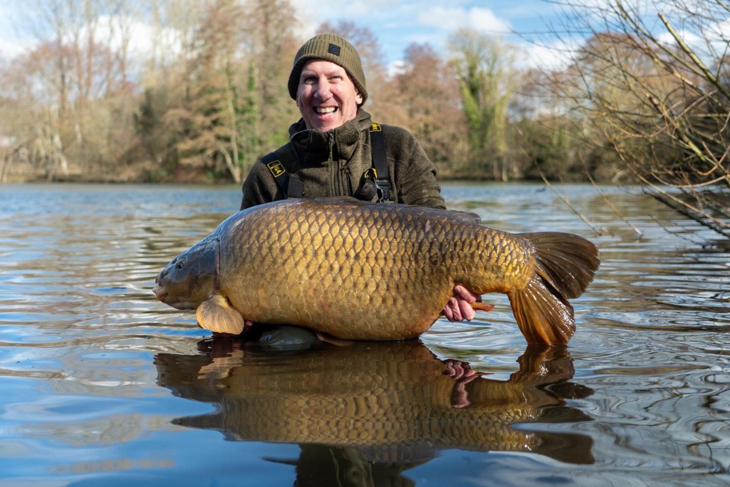 Angler catches the UK's largest common carp